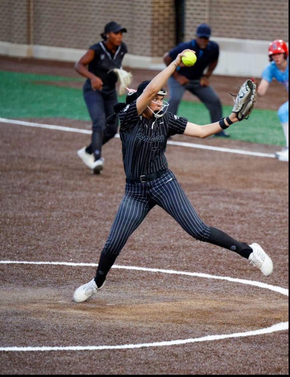 Hailey Nutter went from mudding to elite pitcher | Jessamine Journal